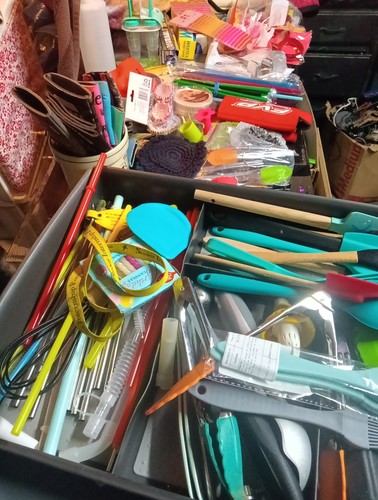 Huge Lot of Kitchen/Baking Supplies: Spatulas Popsicle makers Coozies ...
