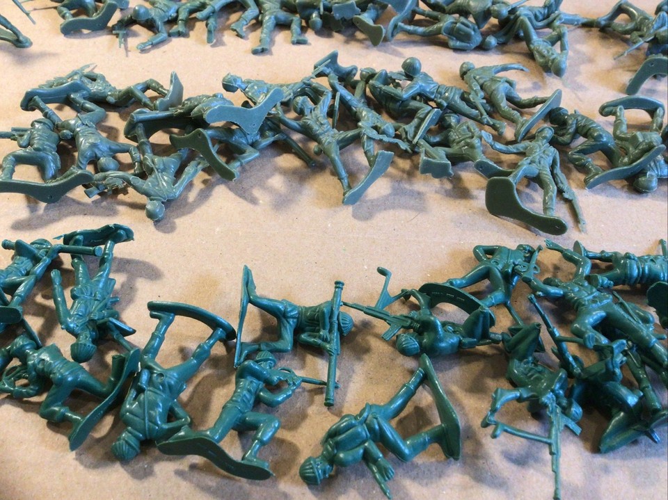 Green Plastic Army Men, 1 Inch, Lot Of 63 Action Figures, 2 Green Hues ...