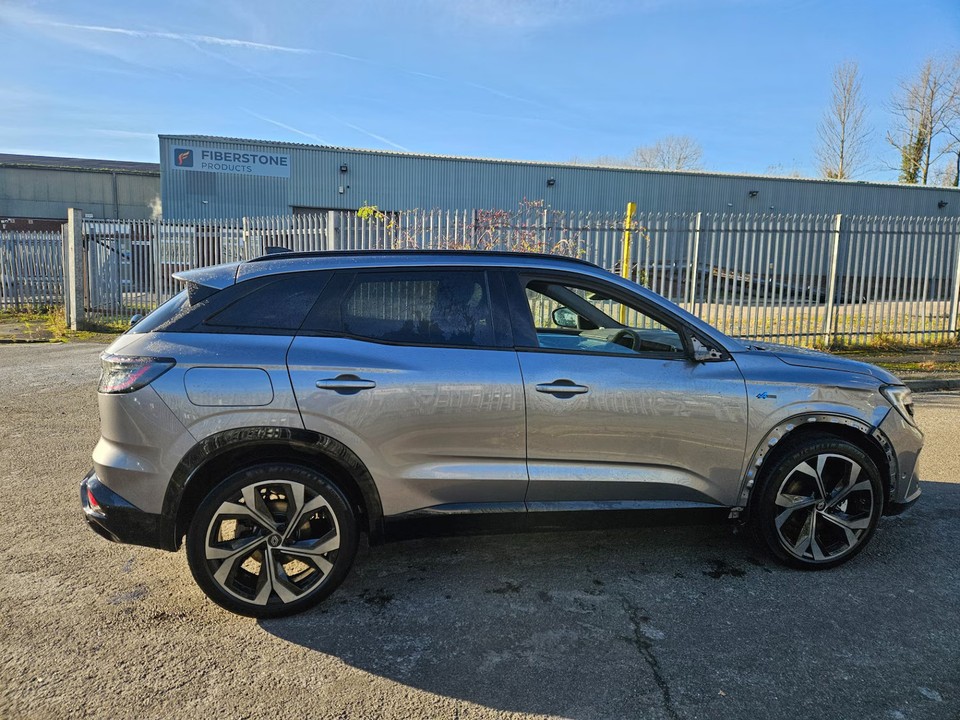 2025 RENAULT AUSTRAL E-Tech FHEV Iconic Esprit Alpine 5dr Auto Damaged ...