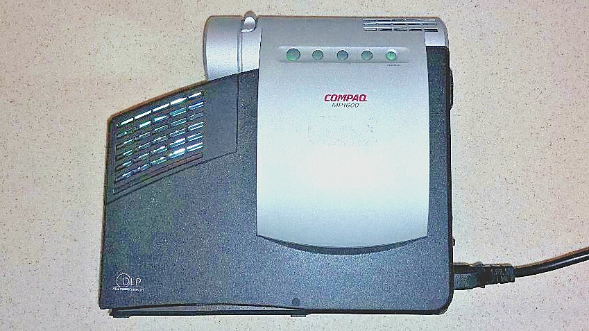 Compaq MP1600 DLP Portable Projector 4:3 (XGA) w/case/manual/cables | eBay
