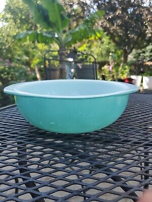 Pyrex 024 Robin Egg Blue Round Casserole Mixing Bowl 2QT Turquoise Blue ...