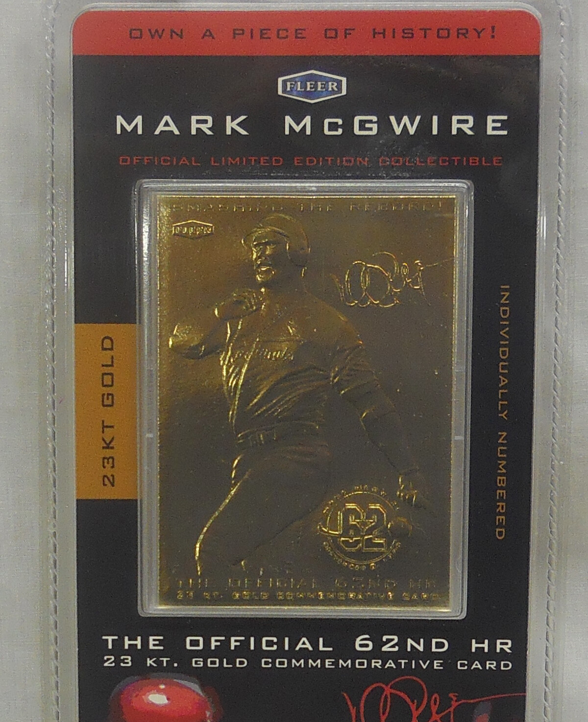 Mark McGwire - Official 62nd HR 23kt Gold Commemorative Baseball Card ...