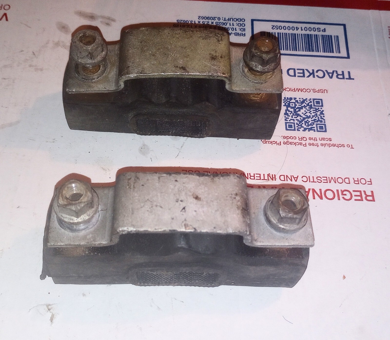 C4 Corvette Muffler Exhaust Hanger Brackets and Insulators Pair 1984 ...
