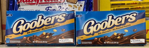 GOOBERS Milk Chocolate Covered Dry-Roasted Peanuts THEATER BOX SIZE- {2 ...