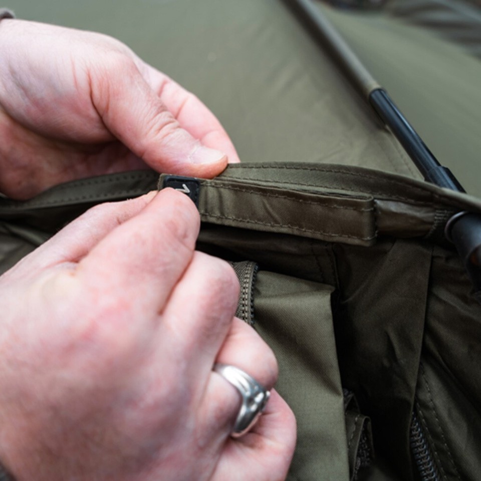 Korum Recoil Overnight Shelter - Coarse Carp Fishing Bivvy Brolly ...