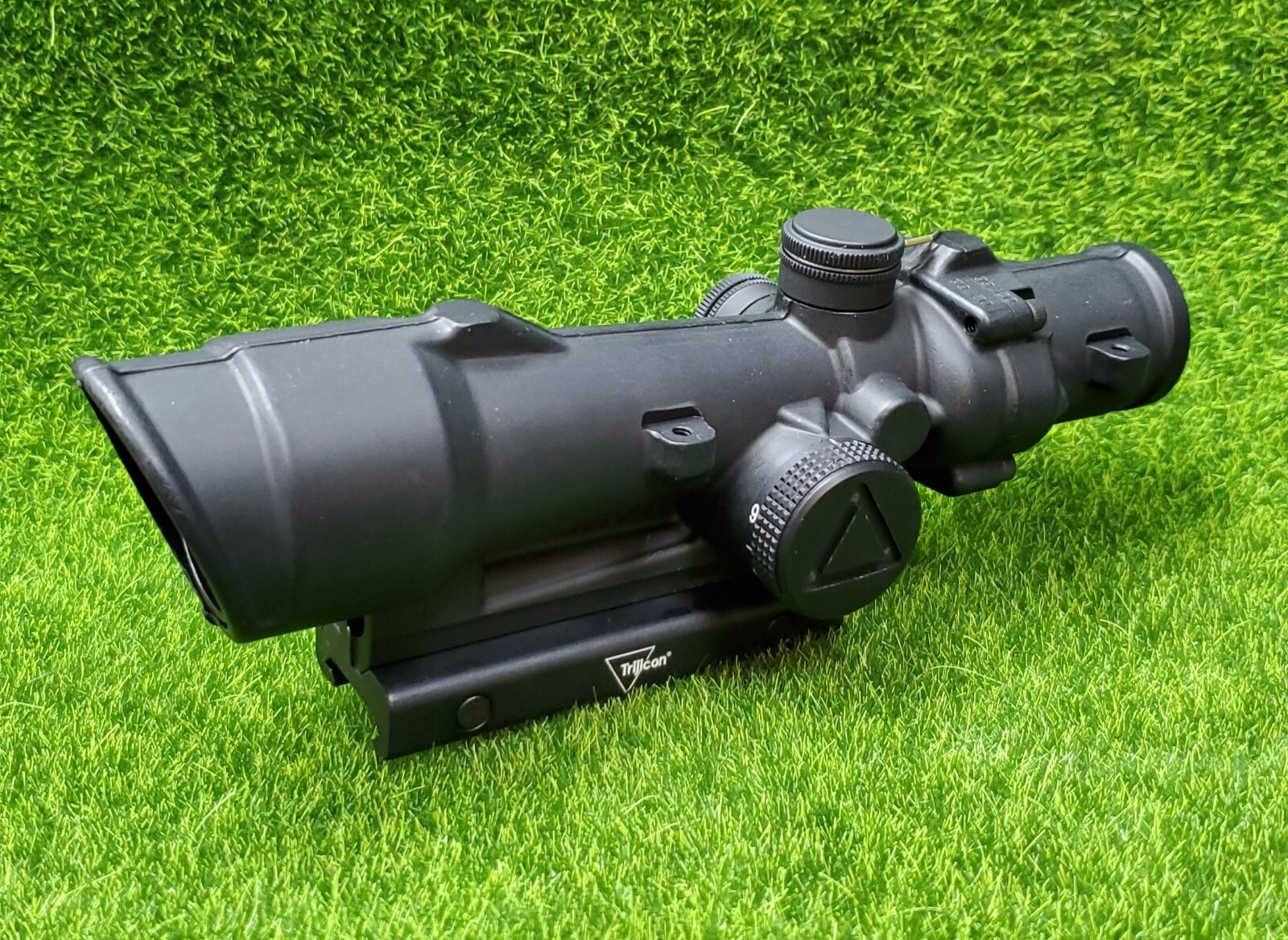 Trijicon 3.5x35 ACOG Scope LED Green Chevron w/ Mount, Black - TA110-C ...