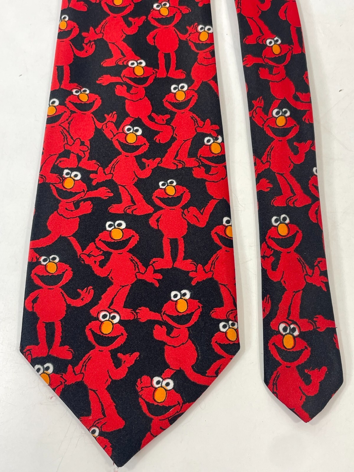 Picasso x Sesame Street “Elmo” Mens Neck Tie Novelty … - Gem