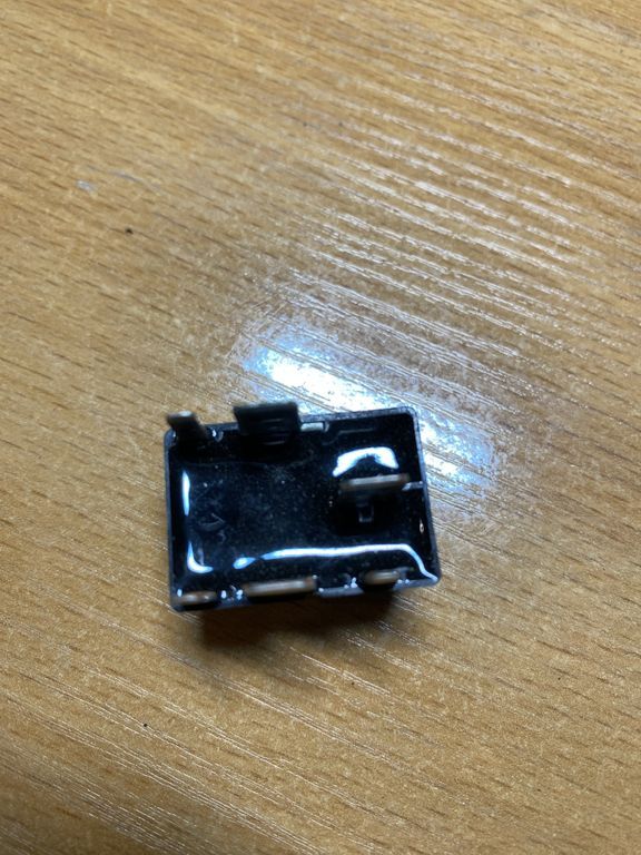 Mercedes-Benz C W203 2005 Hazard warning light relay 0025420319 ...