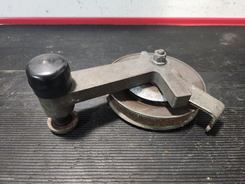 John Deere 54" 60" 72" Mower Tension Idler Arm & Pulley M134968 ...