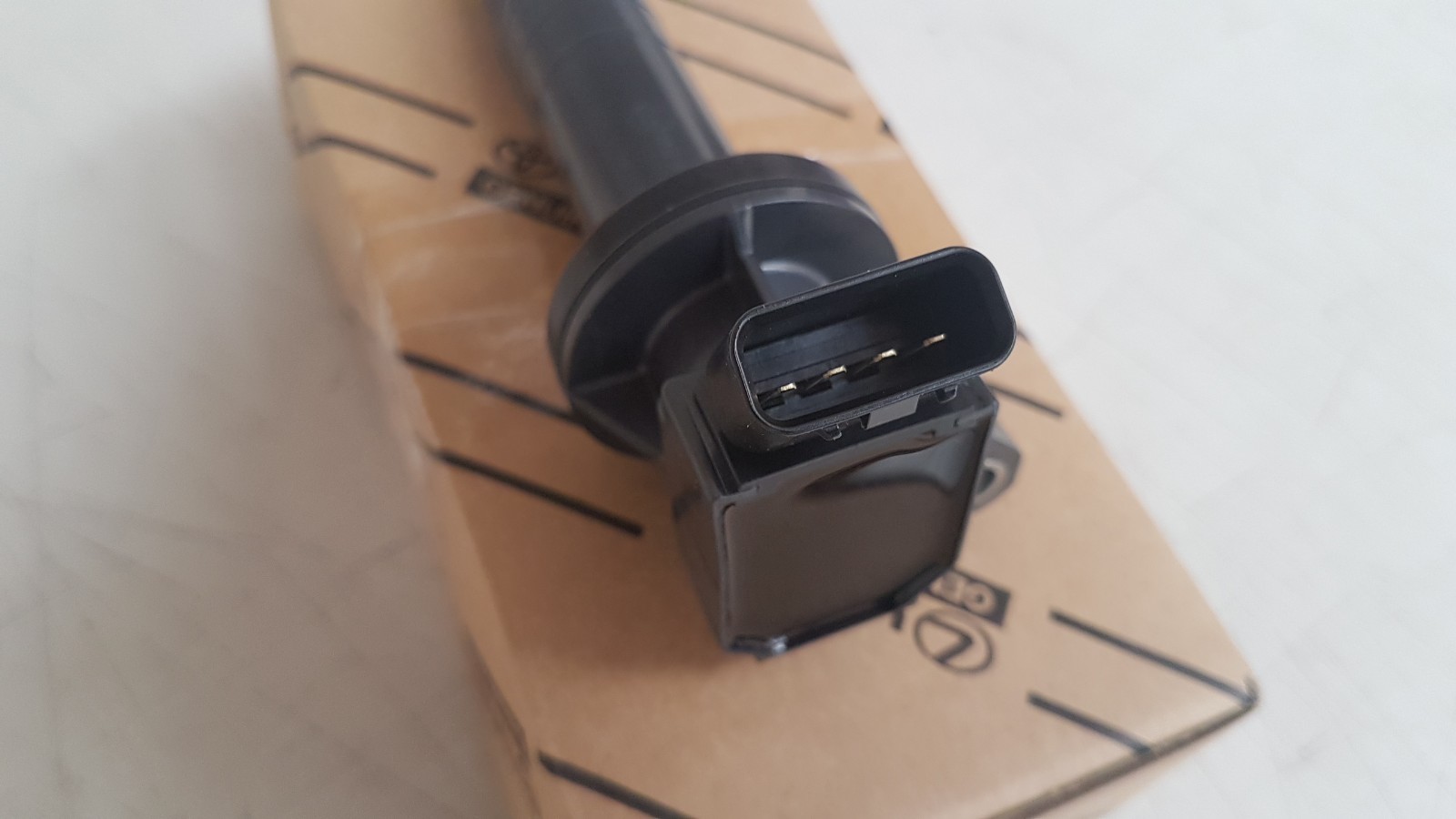 Genuine Toyota OEM ignition coil Corolla / Matrix / Celica / MR2 ...