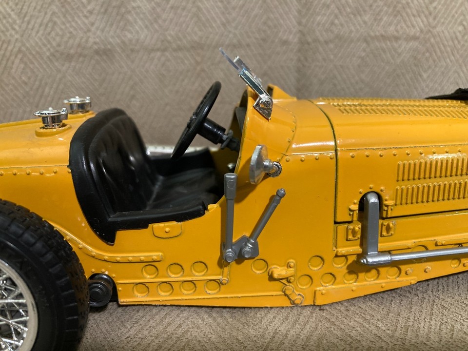 Burago 1:18th Scale 1934 Bugatti Type 59 Sports Car Yellow Used die ...