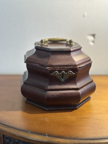 Colonial Williamsburg Octagon Wood Tea Caddy w/ Key - Marked on Bottom ...