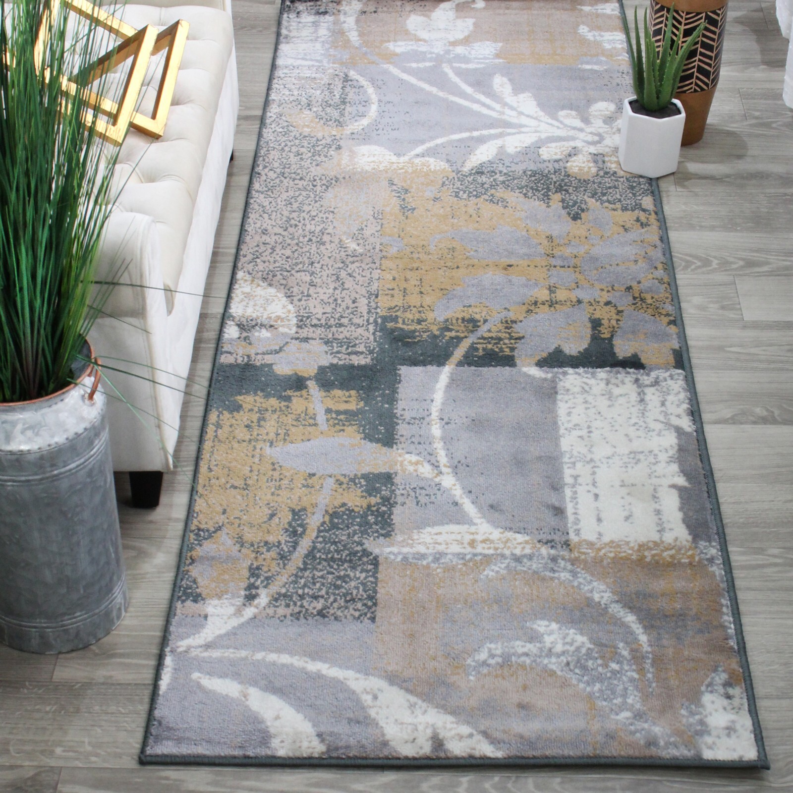 Pastiche Traditional Floral Patchwork Indoor Area Rug Or Runner Rug Or ...