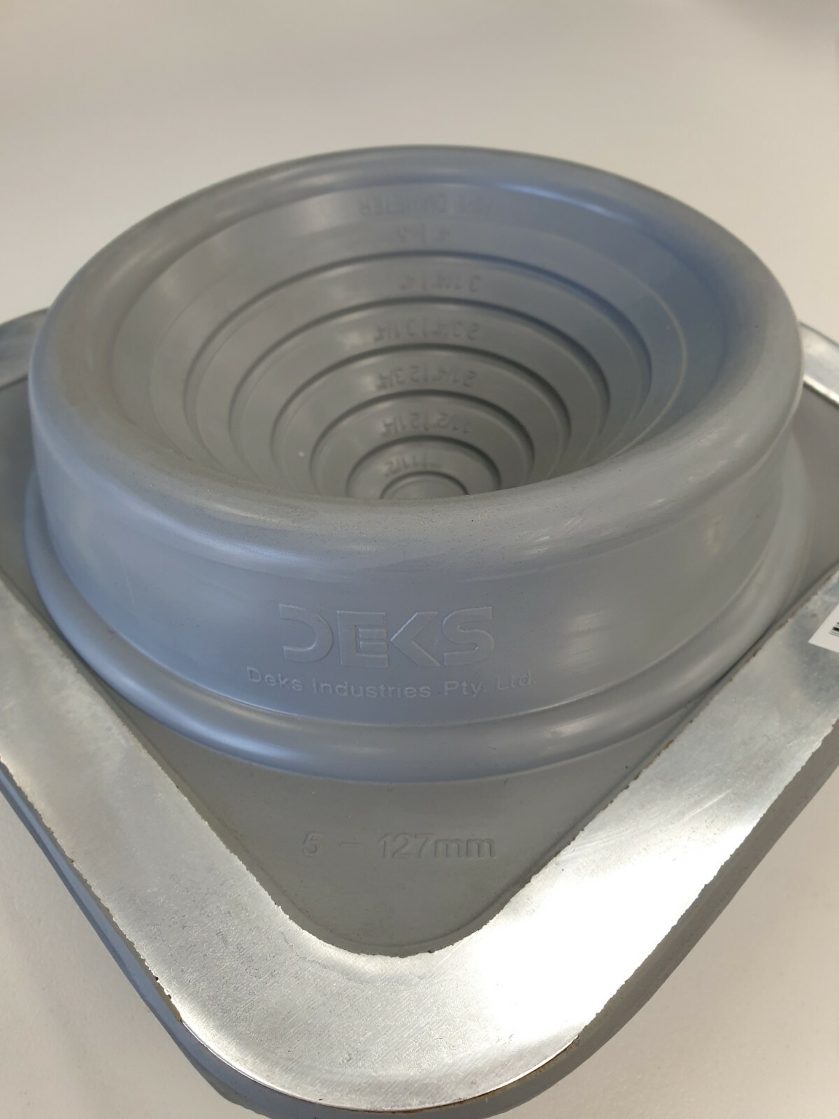 Deks Square Dektite Grey Metal Roof Flu Flashings No.3 5-127mm ...