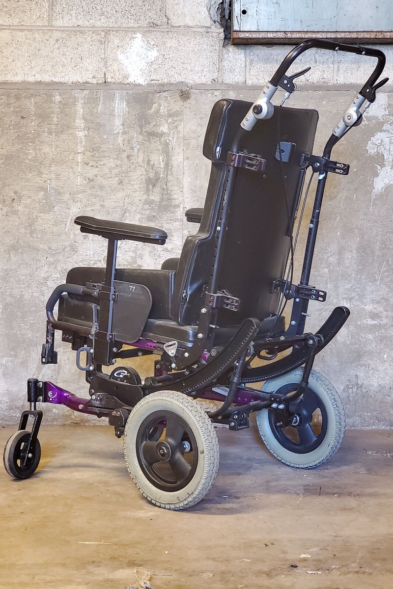 Quickie Zippie Ts Tiltinspace Manual Wheelchair With Quickie Zippie TS