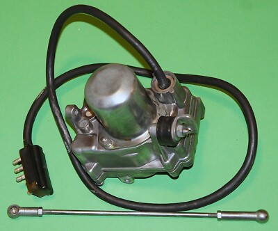 Mercedes-Benz R107 W124 W126 OEM VDO Cruise Control Actuator Assembly ...
