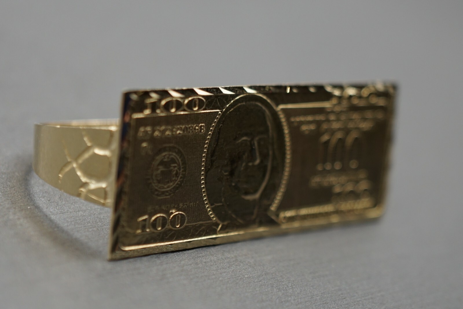 10K Solid Yellow Gold Hundred Dollar Diamond Cut Two Finger Ring. Size ...