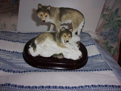 Realistic Timber Wolf figurine | eBay