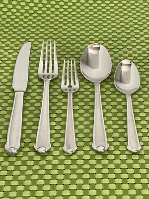 Mikasa CLASSICO SATIN Stainless 18/8 Korea NEW Flatware Smart Choice ...