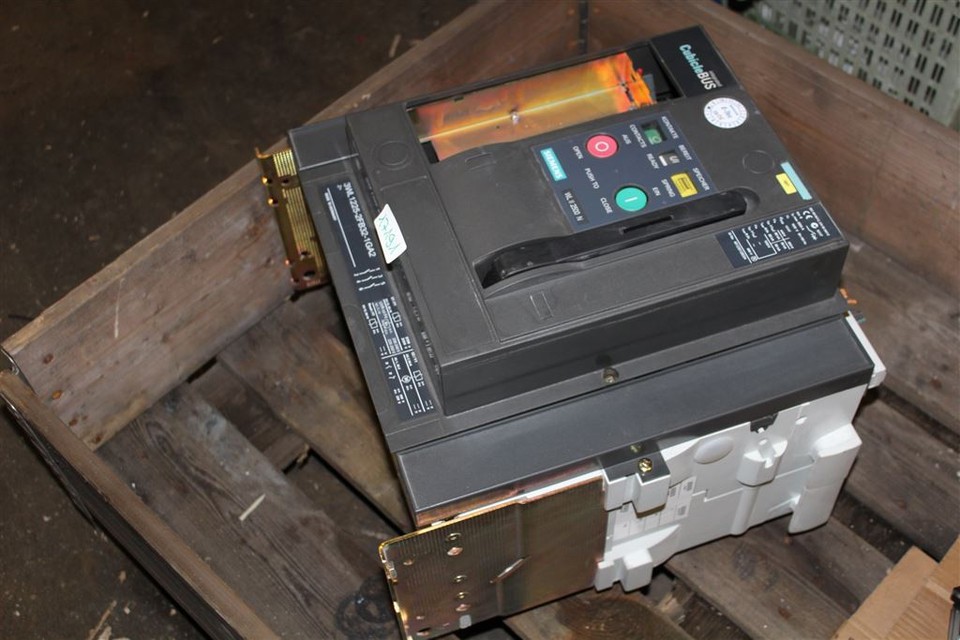 Siemens Cubiclebus Circuit Breaker 3WL1225-2FB32-1GA2 2500 A | eBay