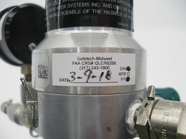 Avox Aviation Oxygen Cylinder / Bottle with Regulator Valve - PN ...