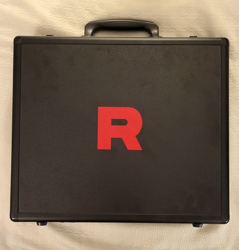 Team Rocket Locking Briefcase & keys 180 card 9 pocket 10 page ...