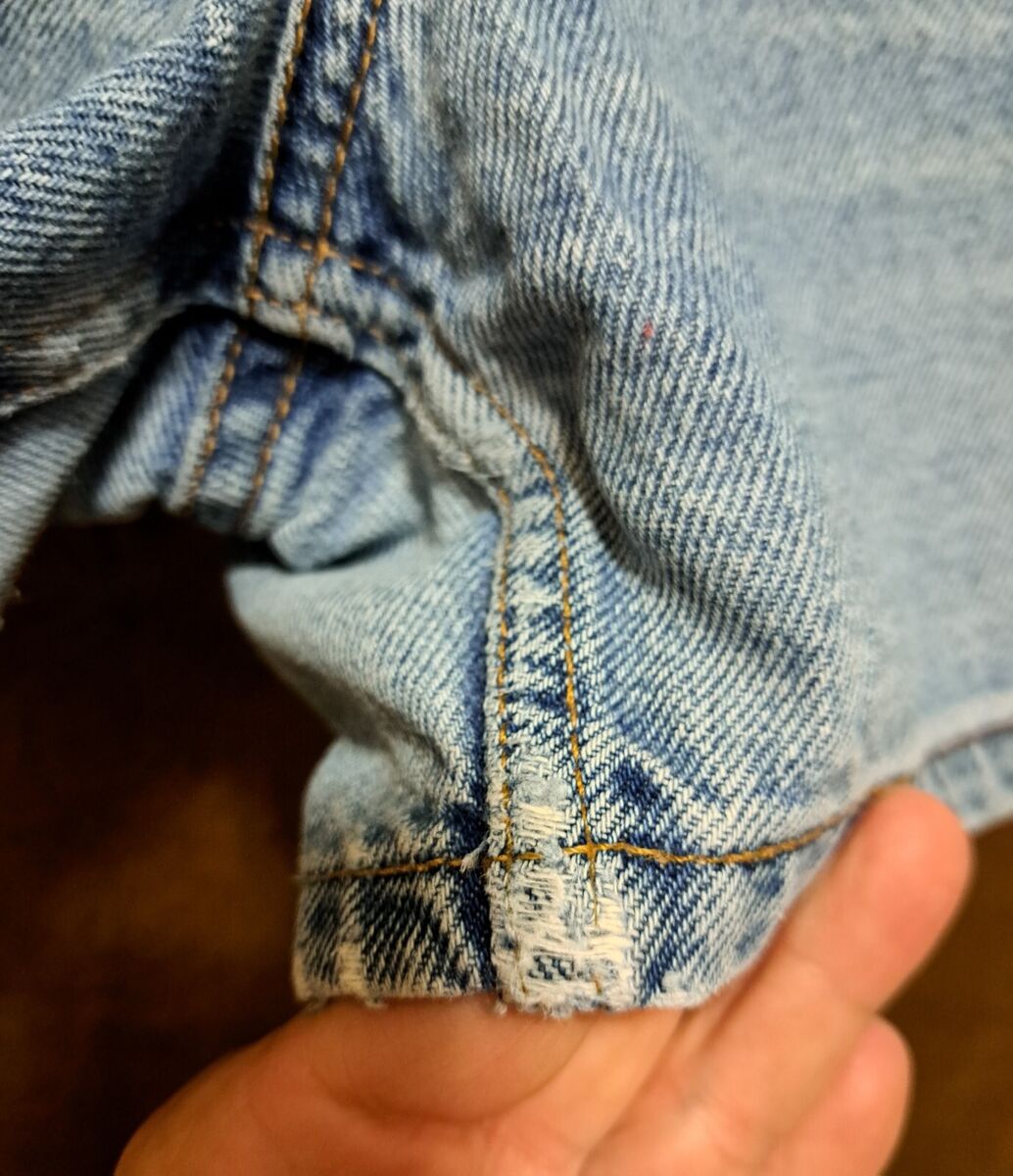VTG 90s Levi's LL-609 Women's Denim Jean Shorts 33 VTG 90s Levi's LL-609 Women's Denim Jean Shorts 33