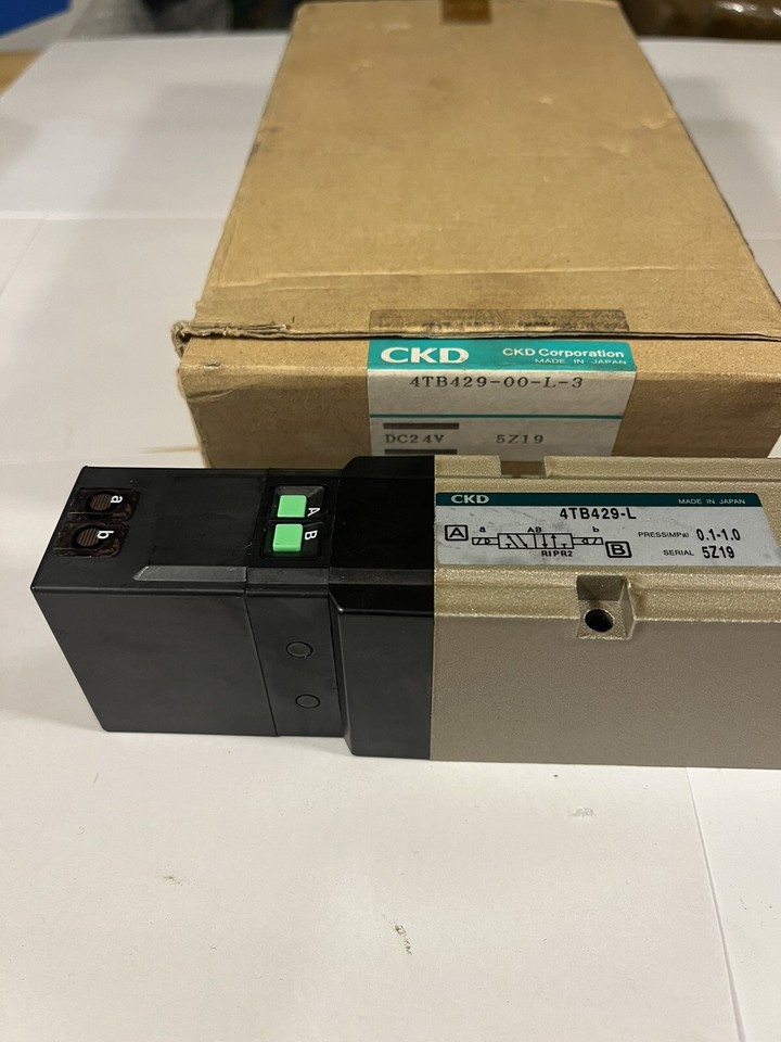 CKD Pneumatic Valve 4TB429-00-L-3 | eBay