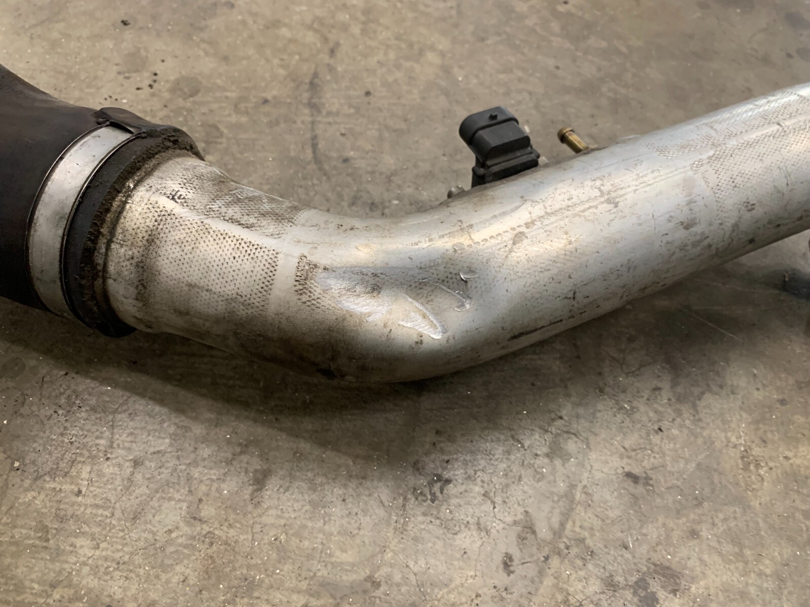 07-10 PONTIAC SOLSTICE -SATURN SKY 2.0L INTERCOOLER FRONT LEFT HOSE ...