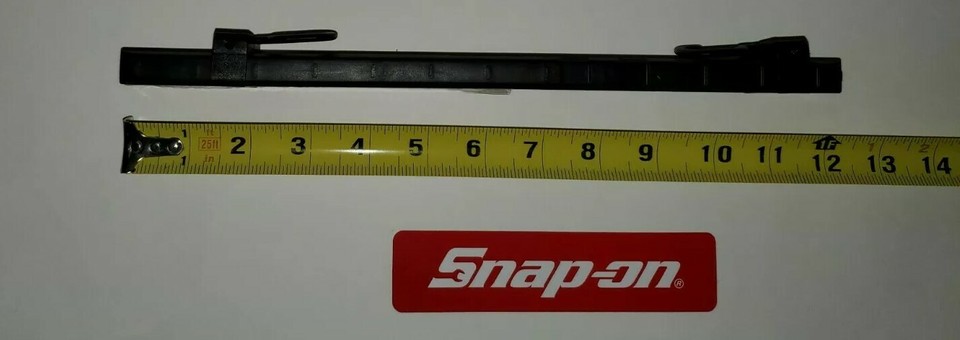 New Snap On 400 Lumen Rechargeable Shop work Light RED Super Slim Hooks ...