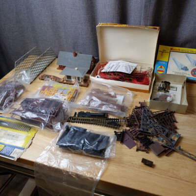 Lot of HO Scale Model Railroad Parts Buildings Bridge – FOR PARTS OR ...