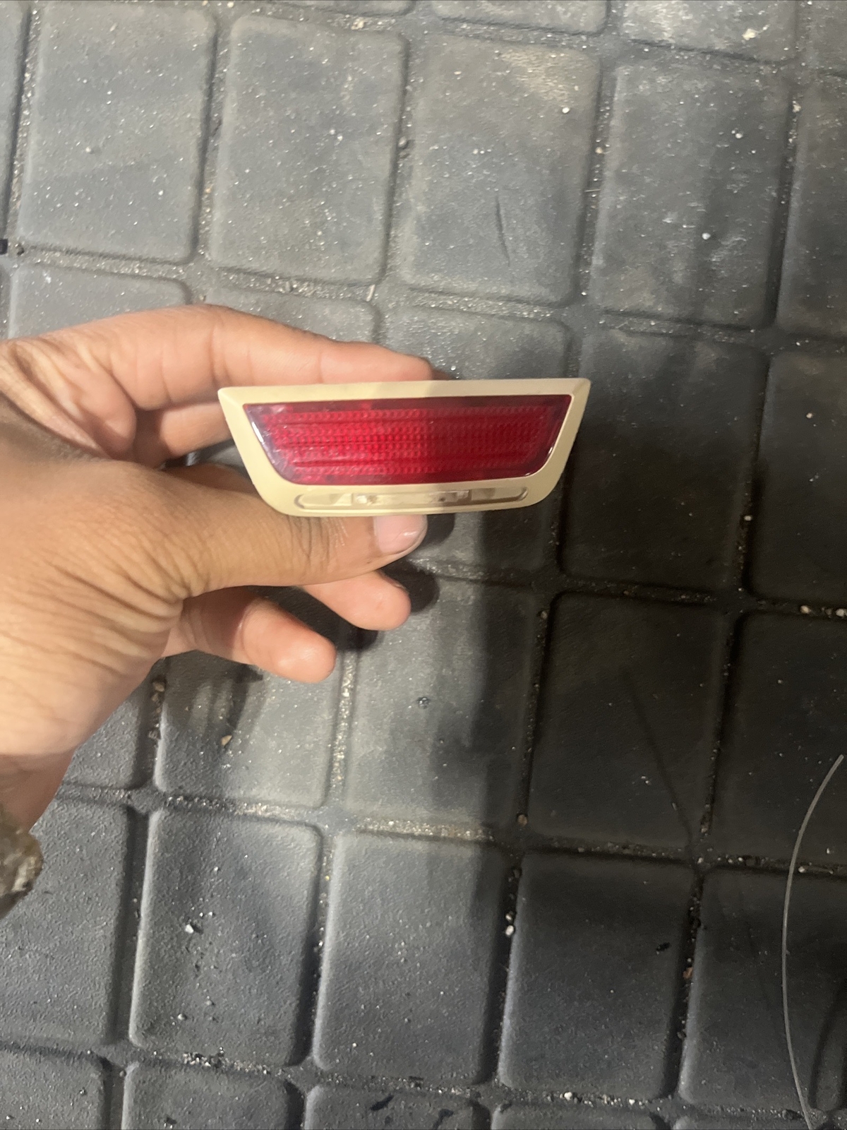2008-2009 MERCEDES-BENZ C280 - RED DOOR Panel Light 2048207901 | eBay