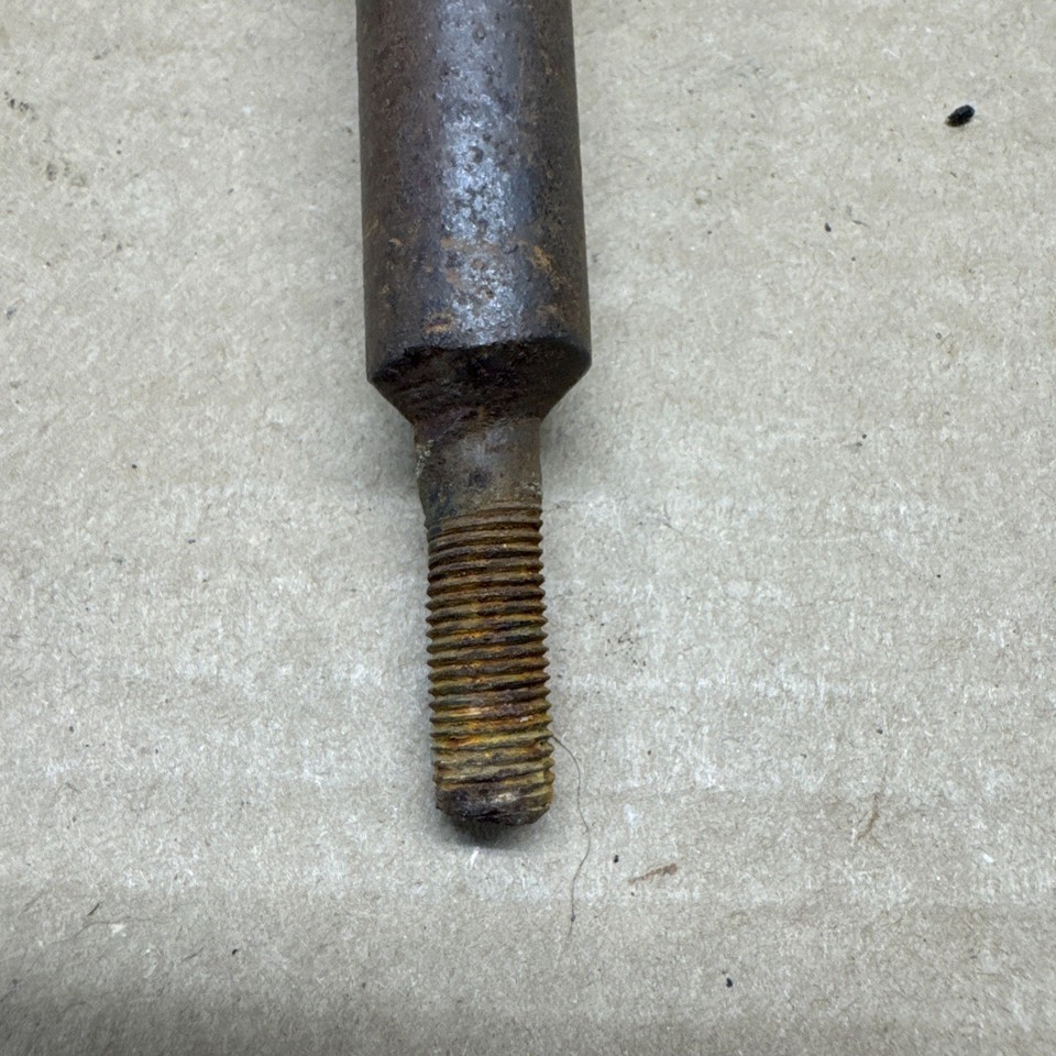 73-87 GM Chevy GMC SM465 Shift Lever C/K 10 20 30 ~ Shifter Retainer ...