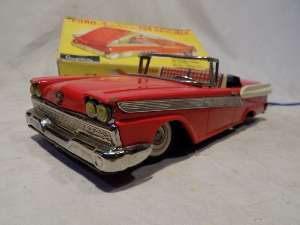 CRAGSTAN 1959 FORD FAIRLANE RETRACTABLE TIN REMOTE CONTROL CAR JAPAN ...