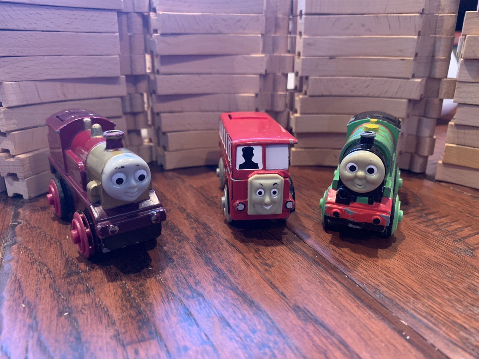 THOMAS the TRAIN & FRIENDS RAILWAY BATTERY OPERATED BERTIE PERCY & LADY ...