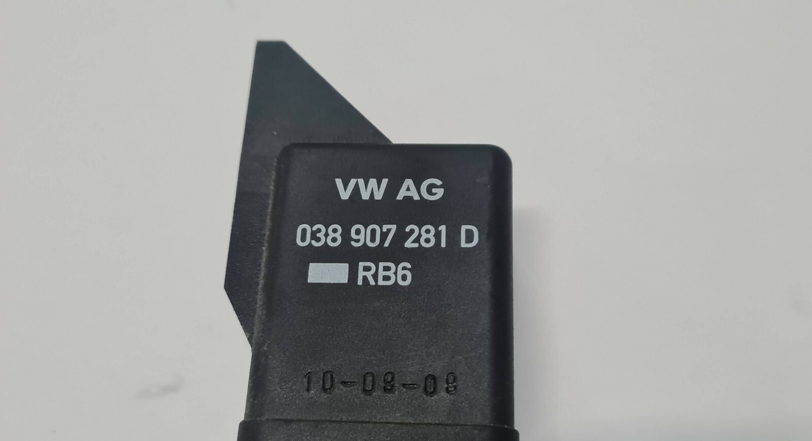 VW AUDI BOSCH GLOW PLUG RELAY CONTROL UNIT 038 907 281 D 038907281D for ...