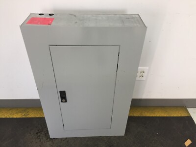 GE 100 AMP 208/120 VOLT 3 PHASE 24 CIRCUIT MAIN BREAKER INDOOR PANEL..P ...