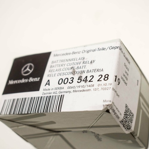 NEW MERCEDES-BENZ GLA X156 BATTERY CUT-OFF RELAY A0035422819 ORIGINAL ...