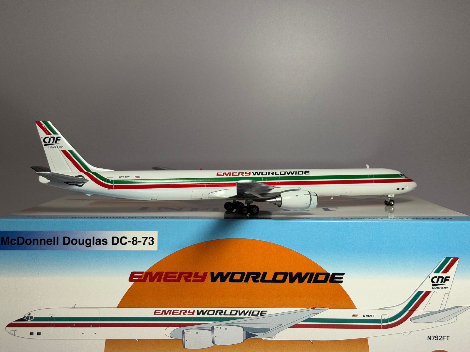 Inflight200 Emery Worldwide Douglas DC-8-73F N792FT IF873EB1222 w/stand ...