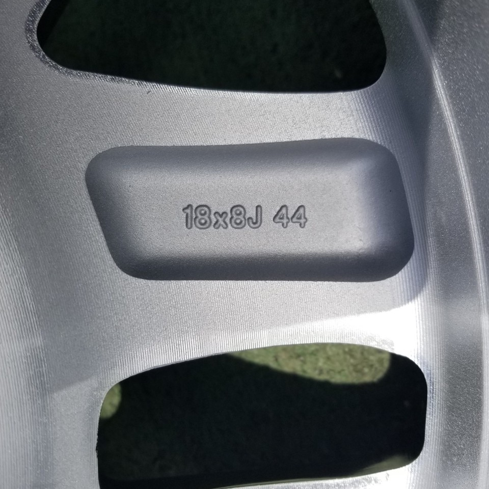 NEW Factory Chevrolet Silverado 2500 HD Wheel OEM 3500 Chrome 18 ...