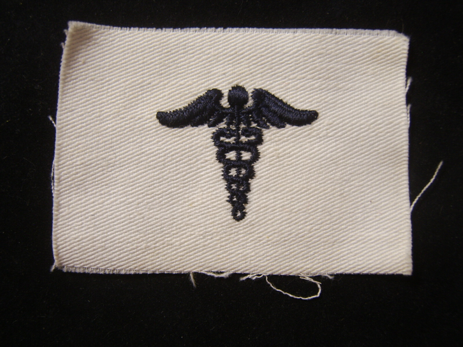 USN STRIKER HM - HOSPITAL CORPSMAN BLUE ON WHITE PRE-1960:KY21-1 | eBay