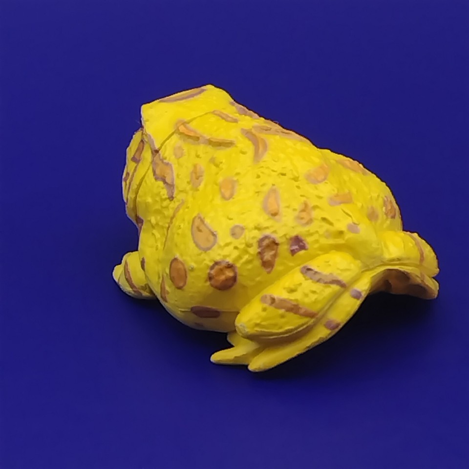 Bell-Throated Frog Figure KAIYODO Excavation Ancient Chocolasaurus ...