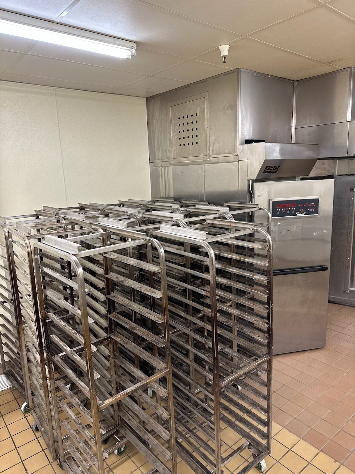 LBC Roll-In Rotating Single Rack Ovens - With (4) Carts, Freight $500 ...