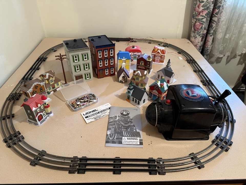 Vintage Lionel Trains Type ZW Transformer 275W Trainmaster + Track ...