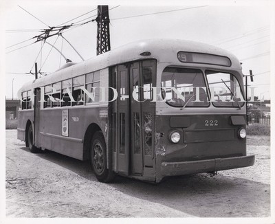 ORIGINAL PTC PHILADELPHIA TRANSPORTATION COMPANY TROLLEY BUS PHOTO #222 ...
