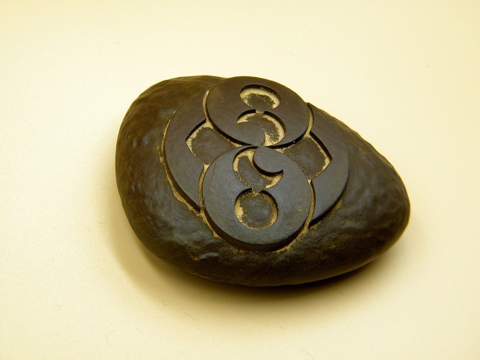 3D printed custom made resin replica of The Roswell Rock - Natural size ...