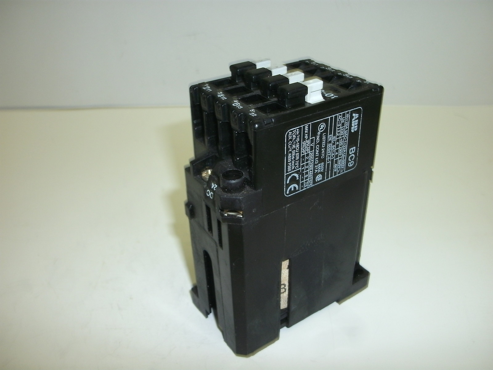 ABB BC9-30-01 CONTACTOR 22 AMP 3 POLE 24VDC COIL W/1 NC AUX | eBay