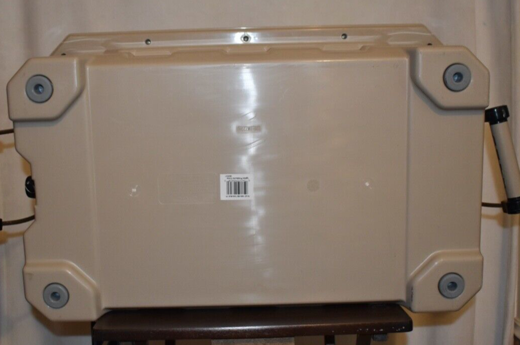 Igloo IMX 70-qt Cooler Ice Chest Beige or Khaki/Black 49858 NWT ...