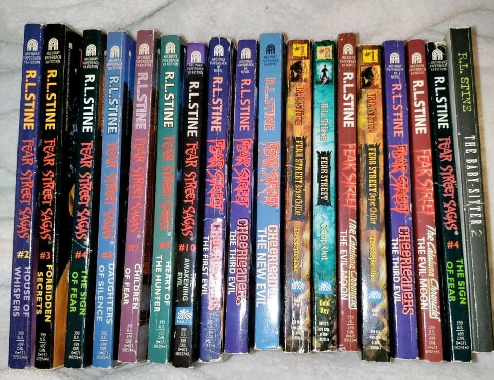 R. L. Stine Fear Street SAGAS Paperback Lot 18 Mixed FEAR STREET 1st ...