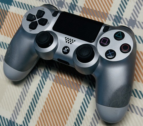 Sony PlayStation 4 PS4 Dual Shock 4 Wireless Controller - Silver Tested ...